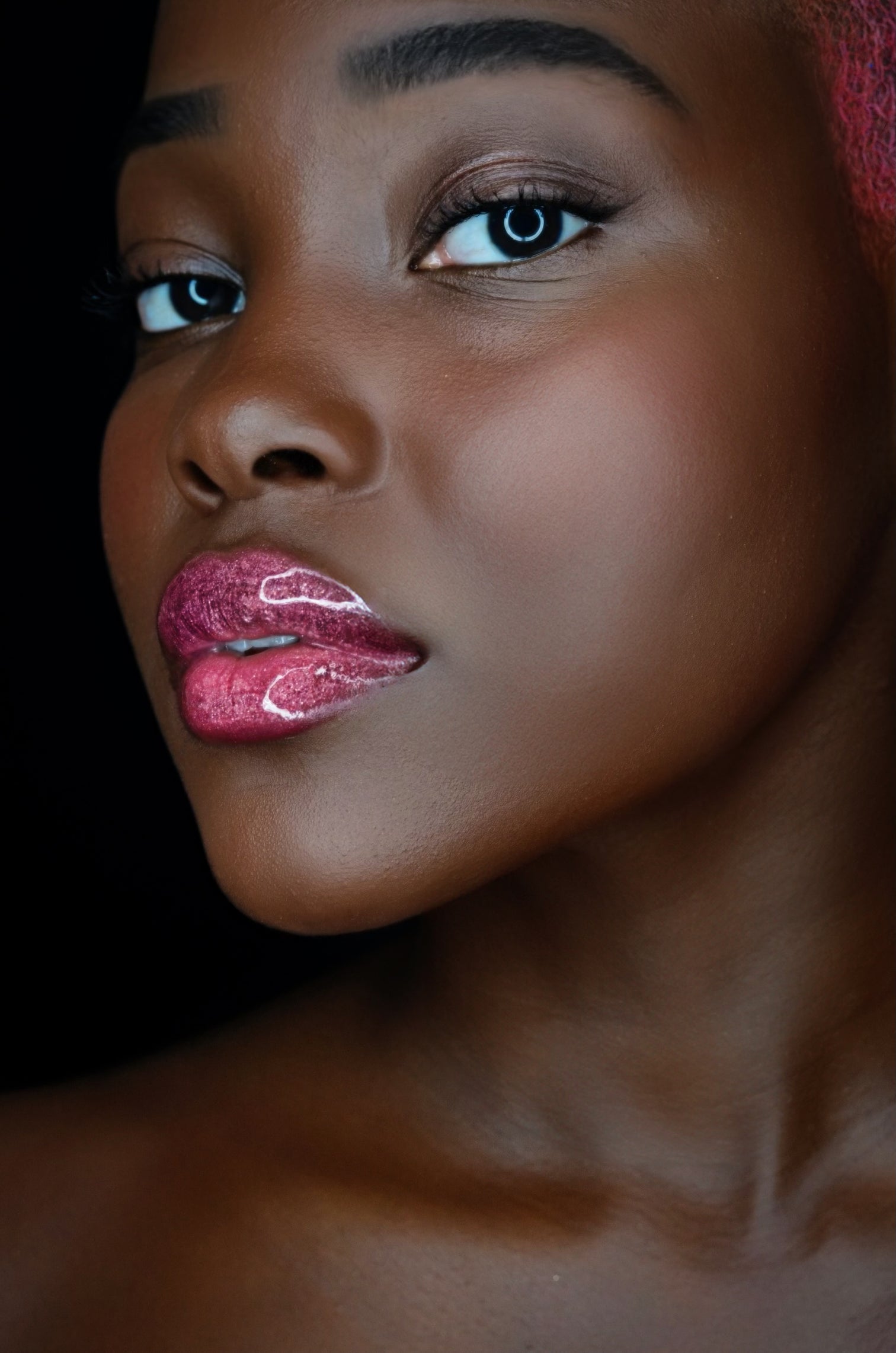 Glitter Lit Gloss – Stay Golden Cosmetics